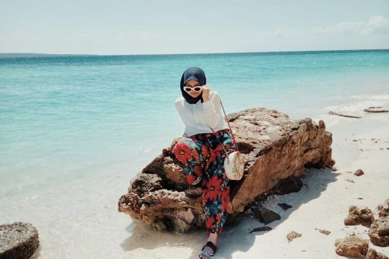 GILI LABAK Tiket Masuk, Snorkeling & Penginapan - Desember 2025