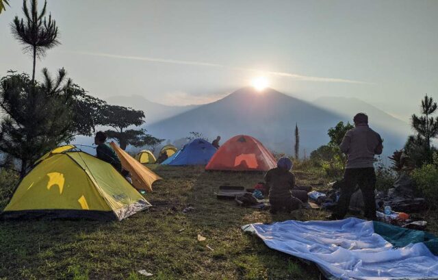 Puncak Sekawan Harga Tiket Masuk, Menu dan Lokasi - September 2025