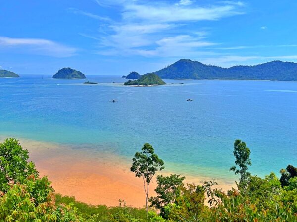 PULAU MANDEH Biaya Menyeberang, Penginapan & Daya Tarik - Oktober 2025