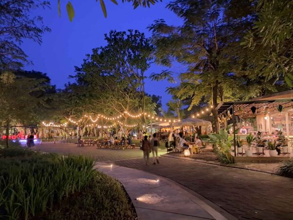 URBAN FOREST CIPETE Tiket Masuk, Menu dan Daya Tarik - November 2025