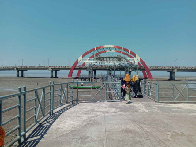 PANTAI KENJERAN LAMA Tiket Masuk & Aktivitas - Oktober 2025