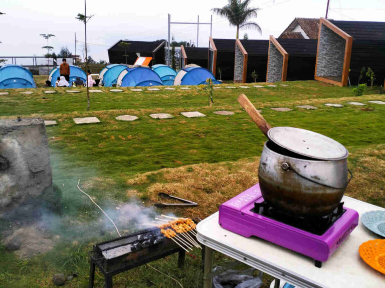 Glamping Merbabu 360 - Harga, Jenis Tenda dan Fasilitas