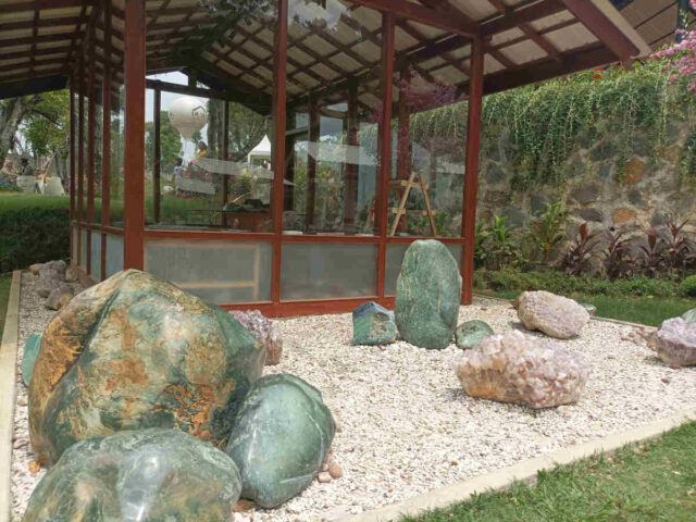 DUSUN GIOK Tiket Masuk, Wahana dan Alamat - Oktober 2025