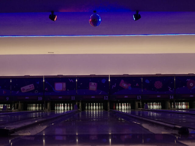 JAKARTA BOWLING CENTER Harga Bermain, Spot Foto & Fasilitas - Oktober 2025